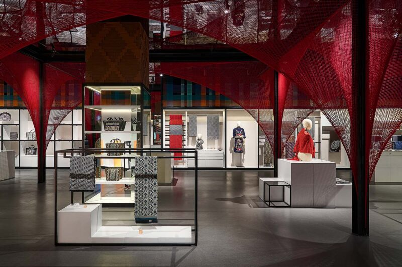 INGROUP | Jeep全球首家旗舰体验中心 —上海Jeep探享中心-设计风向